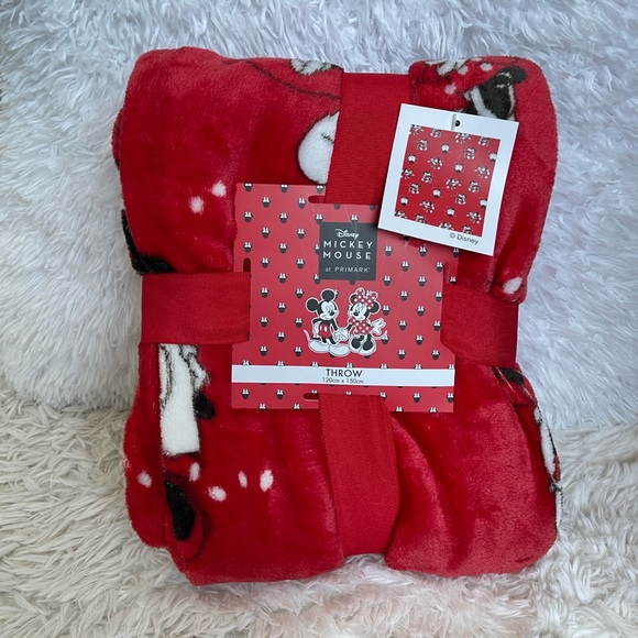Disney | Bedding | Disney Mickey And Minnie Mouse Red Throw Blanket ...